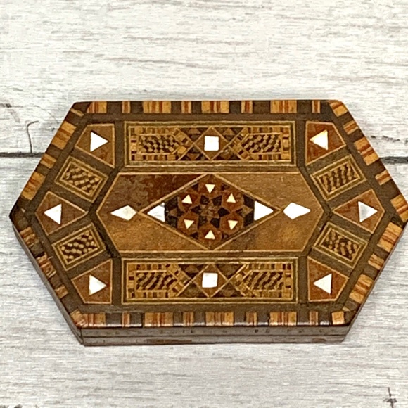 Accents | Vintage Small Inlaid Wood Box | Poshmark